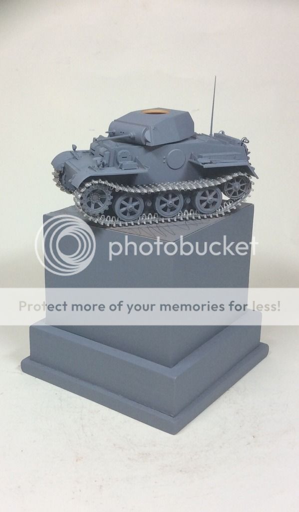 Pzkpfw.II Ausf.J (VK1601) HobbyBoss Kit No.83803 - Page 1 ...