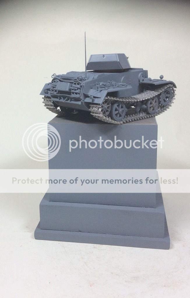 Pzkpfw.II Ausf.J (VK1601) HobbyBoss Kit No.83803 - Page 1 ...